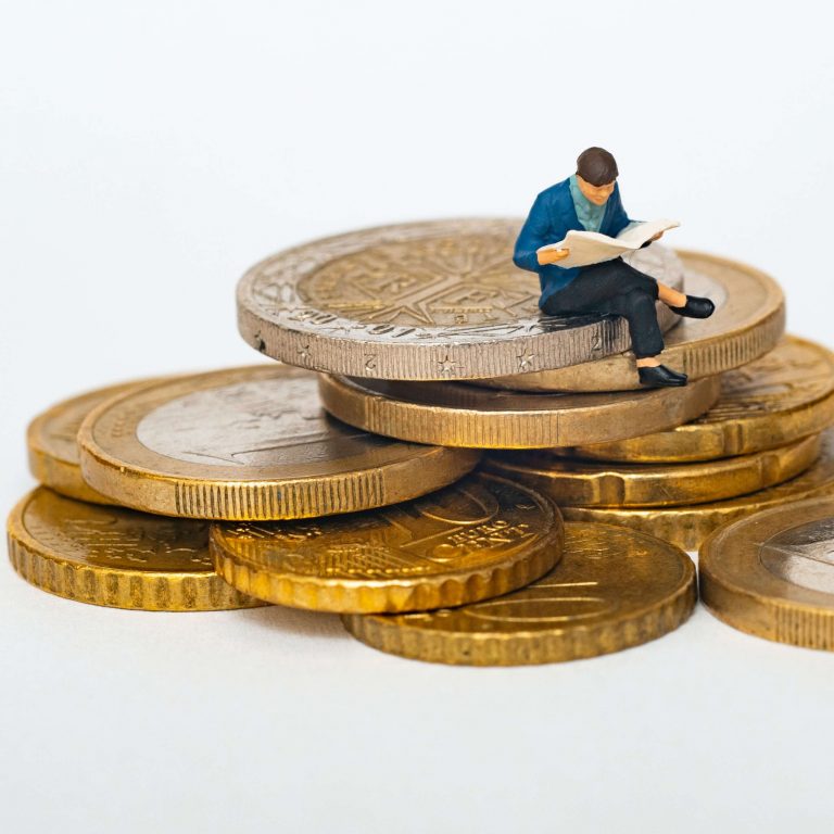 Estate Trustee vs Executor - What's the Difference? | DLegal Law Office